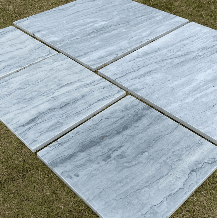 Piso Silver - 50cm x 50cm - Mosaico de Pedra Ferro